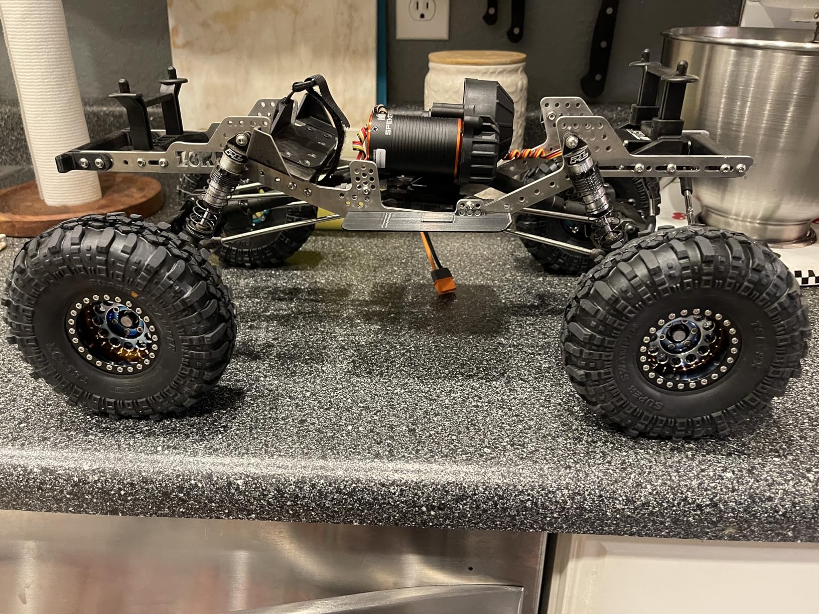 Amazon.com: Spektrum Firma 2-in-1 Brushless Crawler Motor/ESC: 2300Kv ...