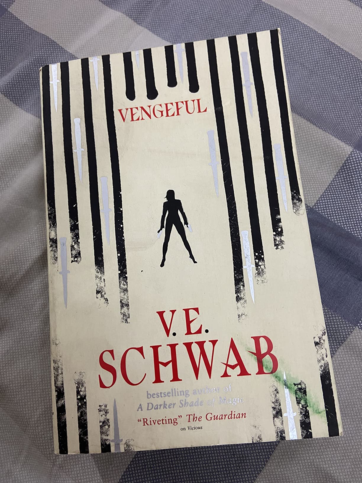 Vengeful: 2 (Villains, 2) : Schwab, V. E.: Amazon.in: Books