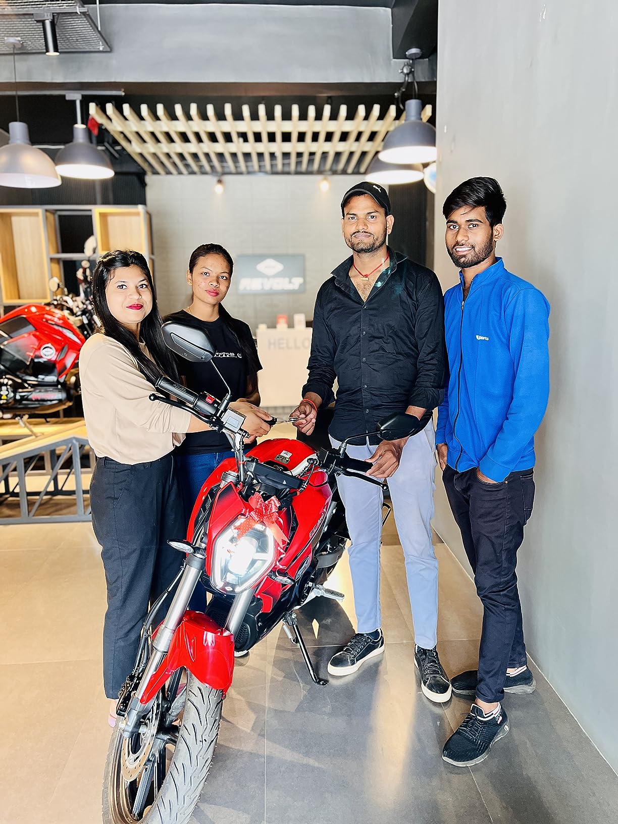 REVOLT RV400 AI-Enabled Electric Motorcycle/Motorbike/Bike | 150 km ...