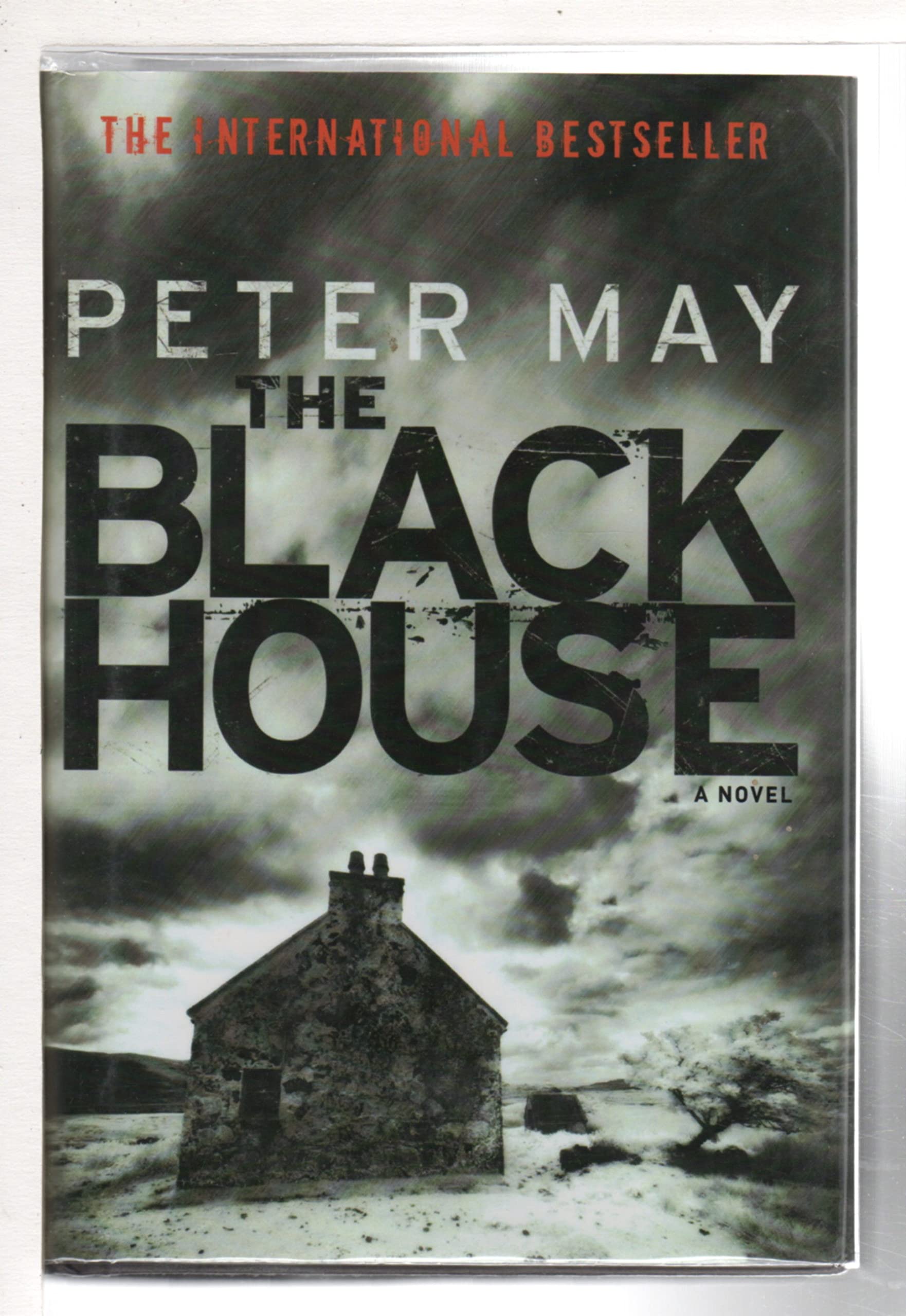Amazon.com: The Blackhouse: A Novel: 9781454901273: May, Peter: Books