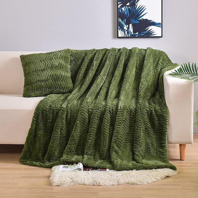 Amazon.com: YUSOKI Luxury Faux Fur Throw Blanket(Without Pillows) 2 ...