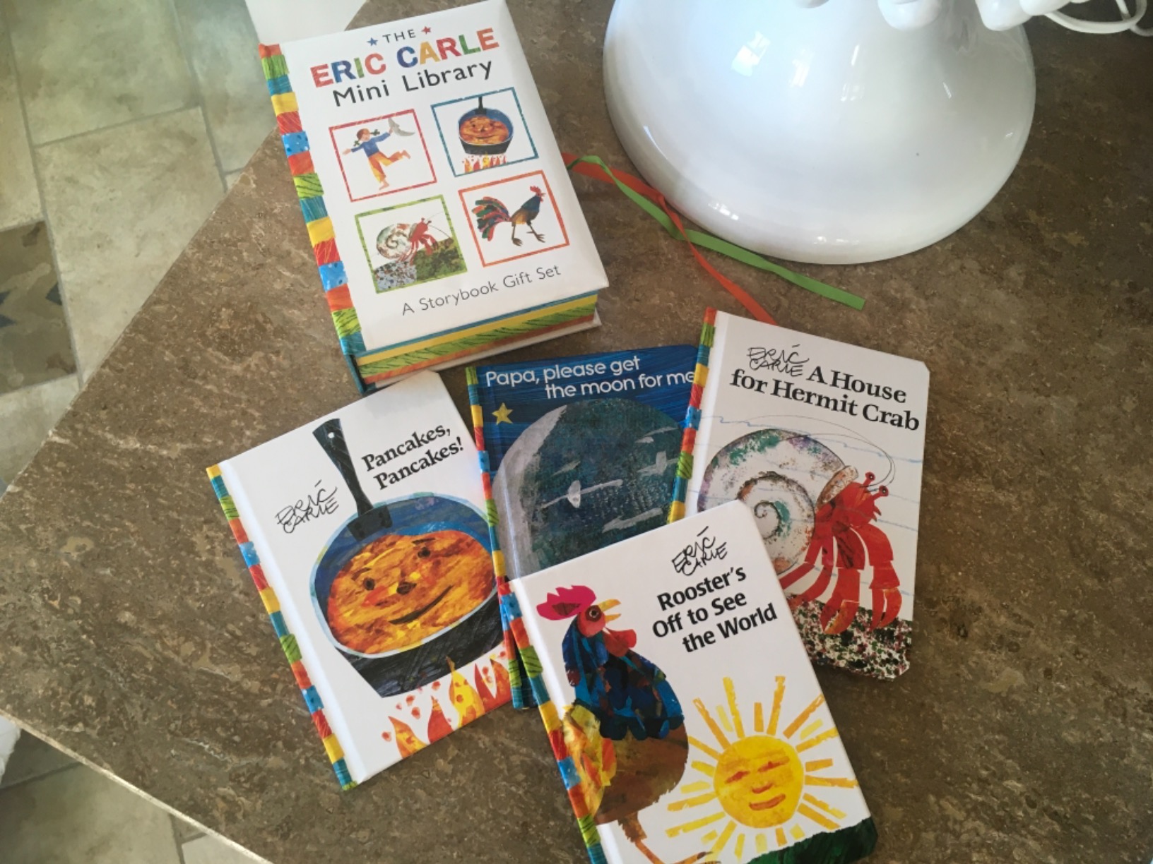 Amazon.it: The Eric Carle Mini Library (Boxed Set): A Storybook Gift ...