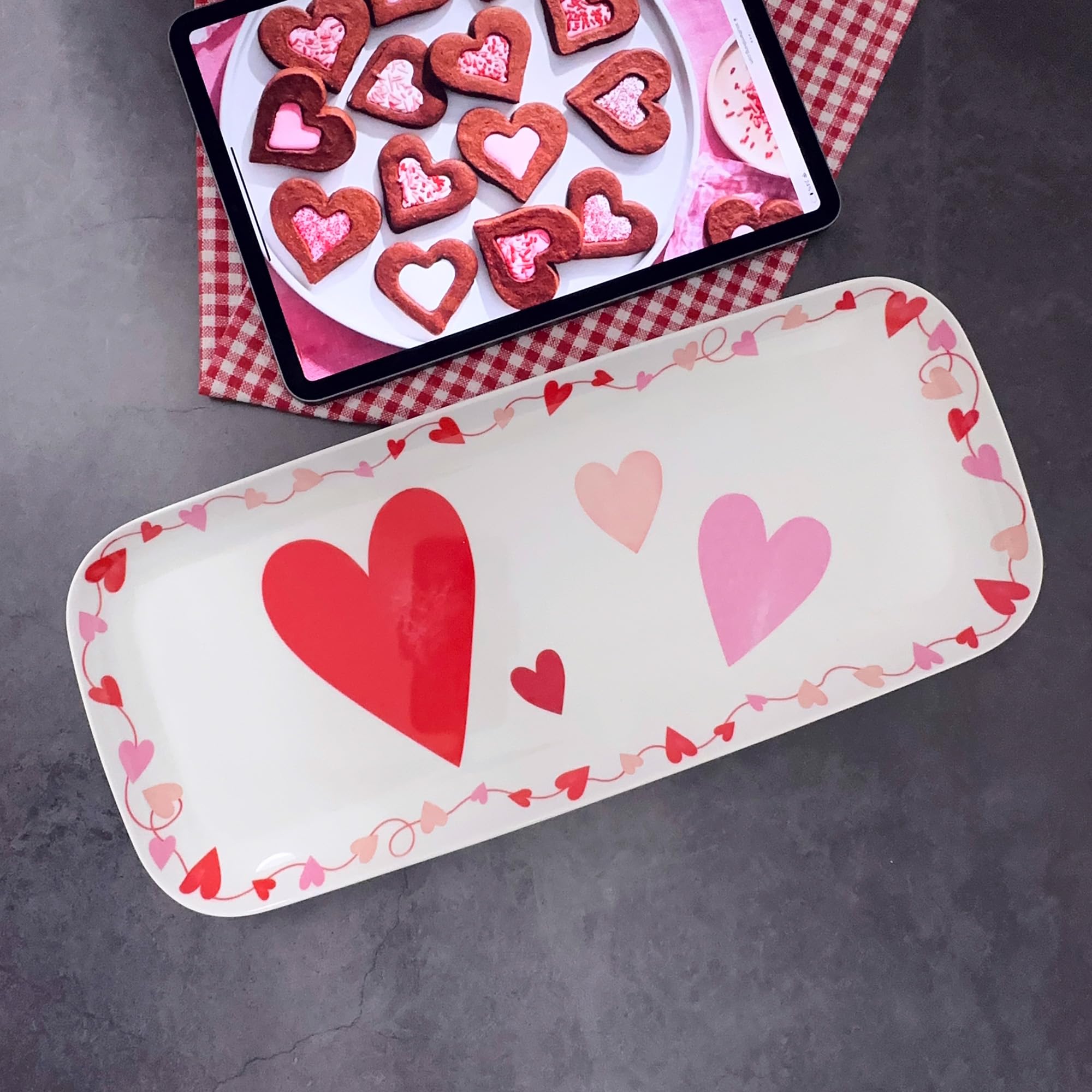 Snapklik.com : ware Love Hearts Melamine Serving Tray, 15 X 6.5 Inch ...