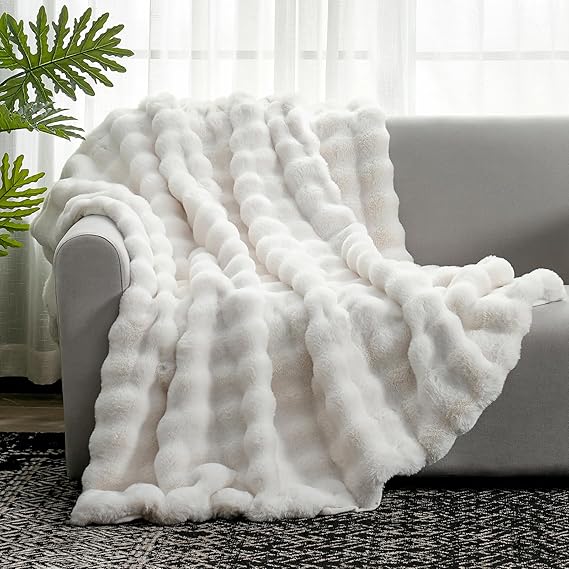 Amazon.com: Cozy Bliss Faux Fur Throw Blanket for Couch, Fuzzy Soft ...