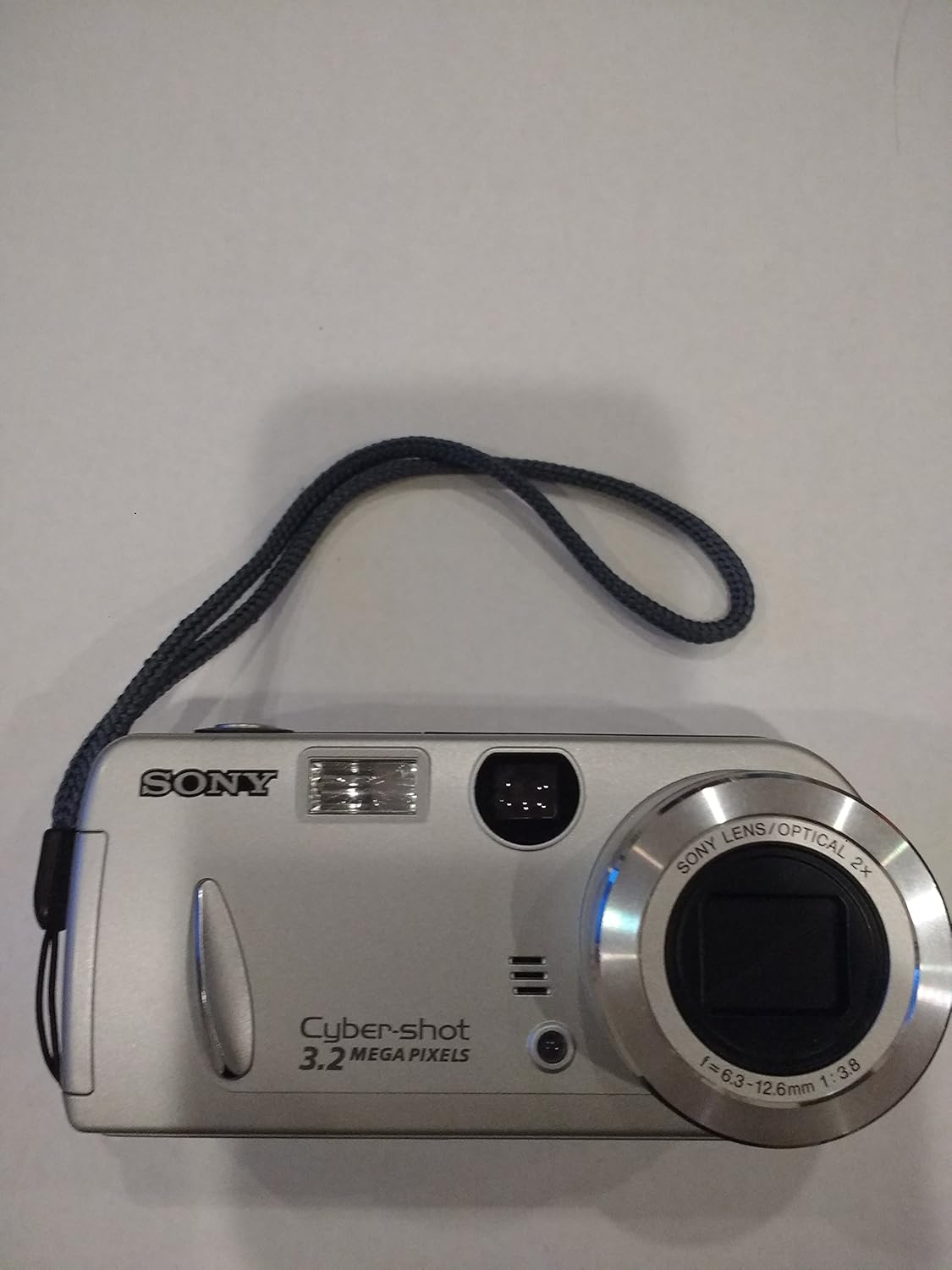 Amazon.com : Sony DSC P52 Cyber-shot 3.2MP Digital Camera w/ 2x Optical ...