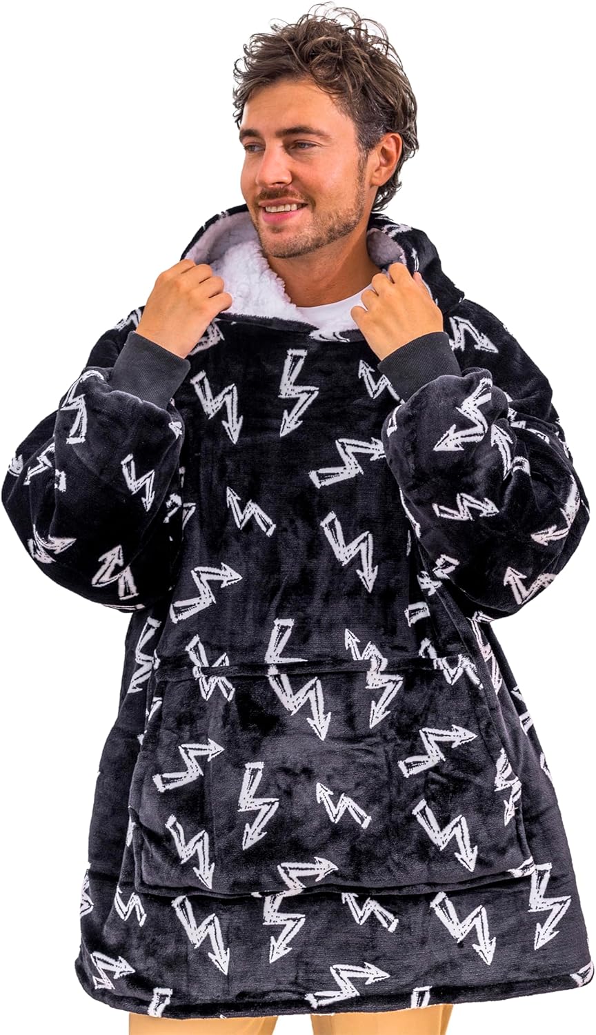 Amazon.com: The Big Softy Blanket Hoodie - Oversized Hoodie Blanket ...