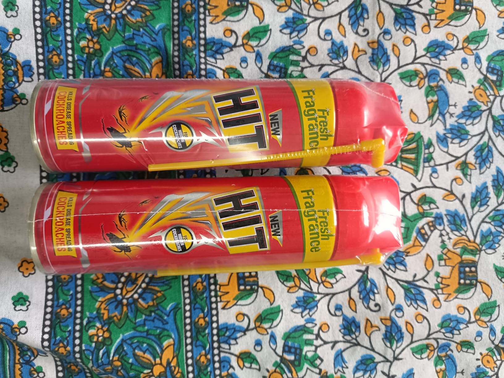 HIT Spray Crawling Insect Killer (400ml, Red) & HIT Spray Crawling ...