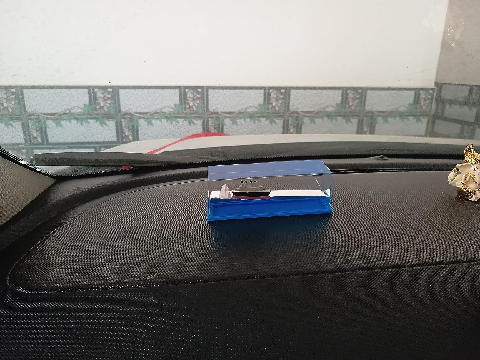 DRIXTY Unsinkable Ship-Inspired Liquid Wave Paperweight, Desk Toy, and ...