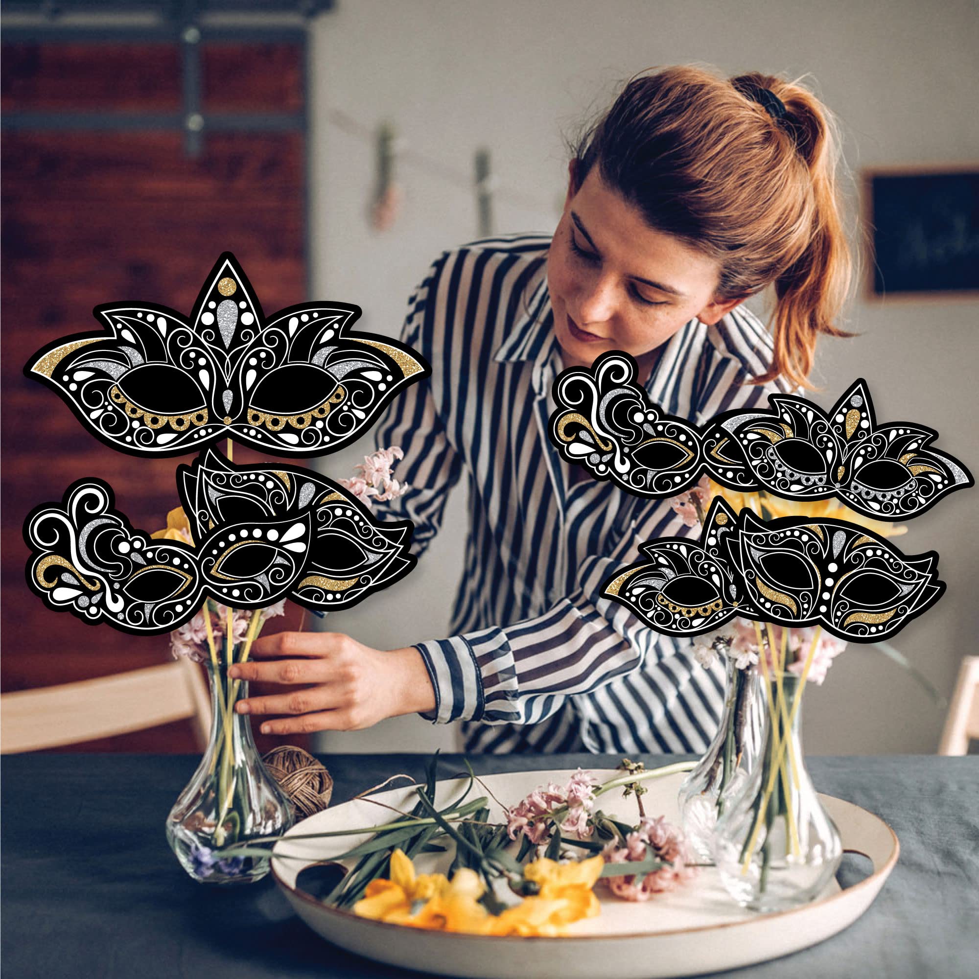 Masquerade Party Centerpieces For Tables