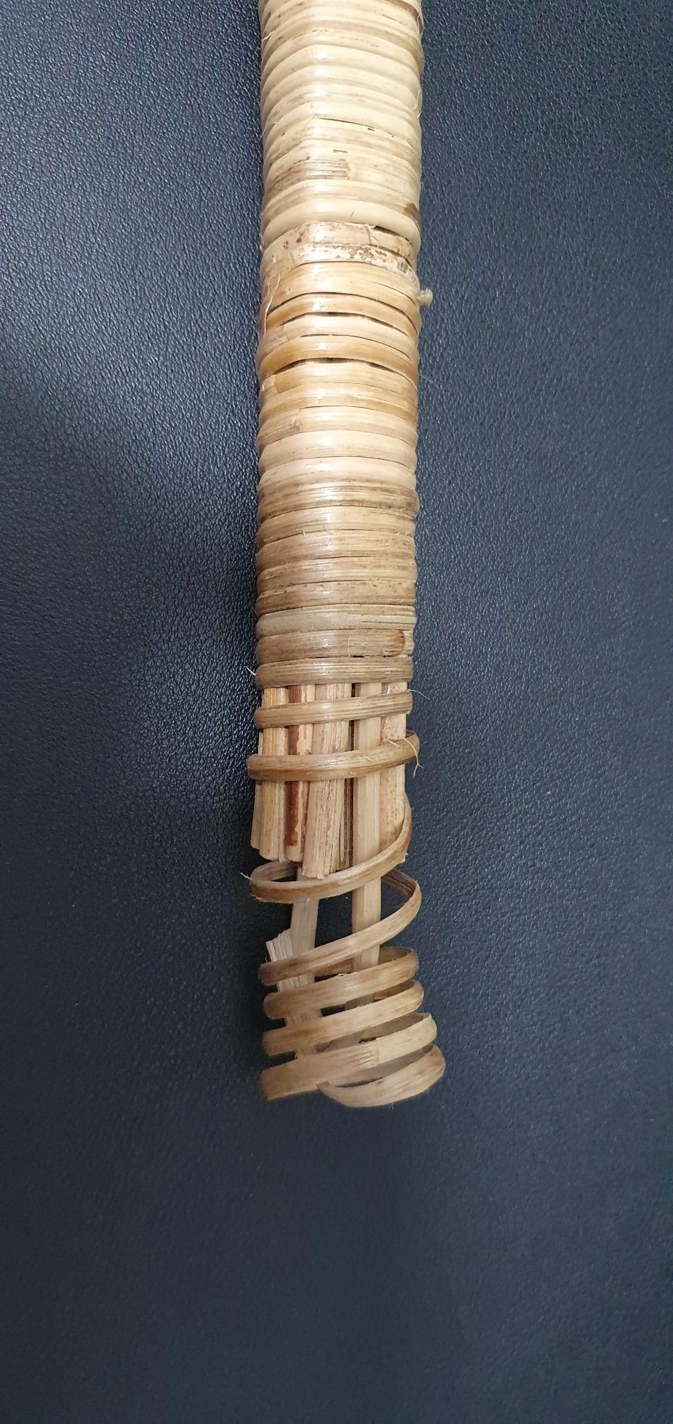Traditional Carpet Beater - Wicker Cane Carpet Cleaner. : Amazon.co.uk ...