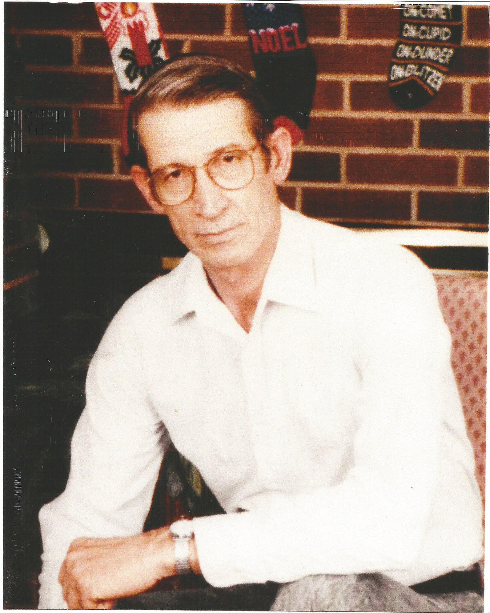Amazon.com: Dan Holt: books, biography, latest update