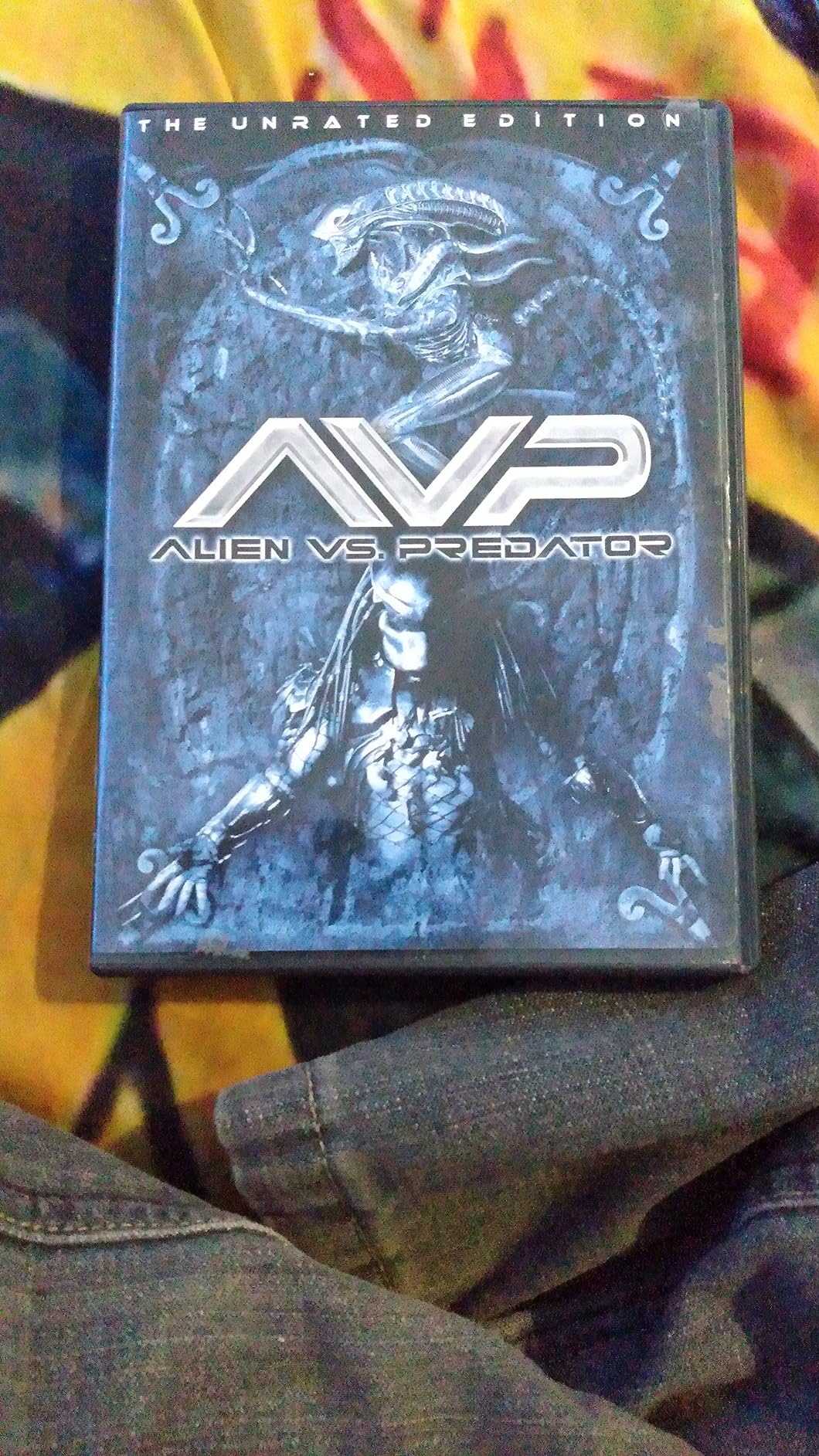 Amazon.com: AVP - ALIEN VS. PREDATOR (FULL SCR MOVIE : Paul W.S ...