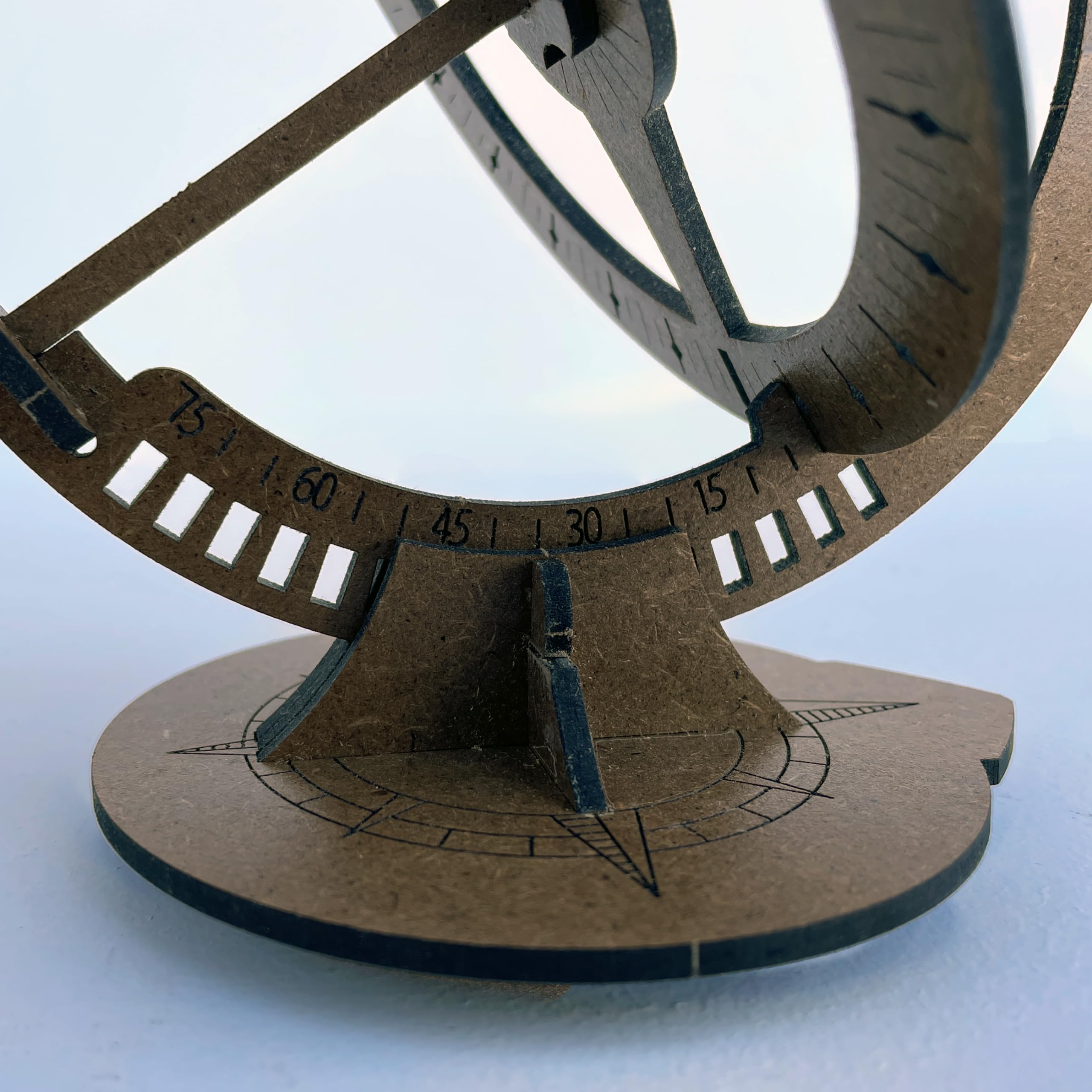 Kala Pocket Sundial Sundial-Models Equatorial-Sundial Clock Scientific ...
