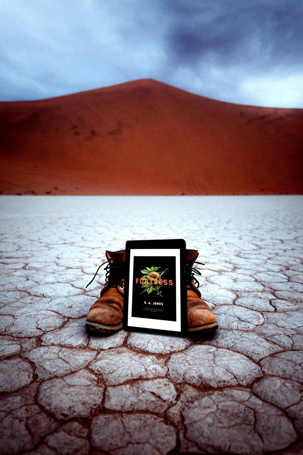 Fortress, The: S A Jones, Richard Aspel: 9781978633575: Amazon.com: Books