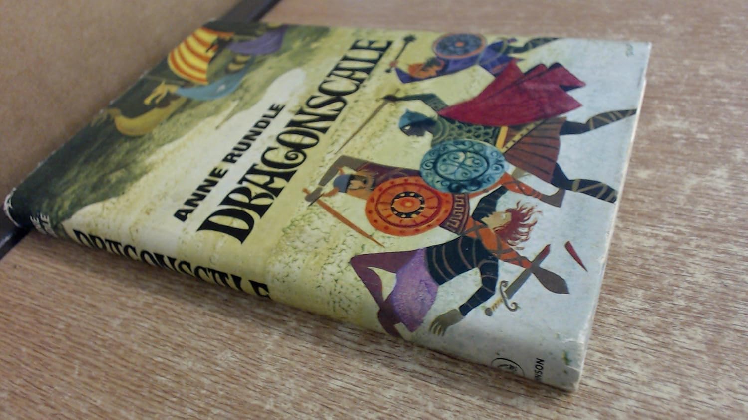 Dragonscale: Anne Rundle: 9780090991105: Amazon.com: Books