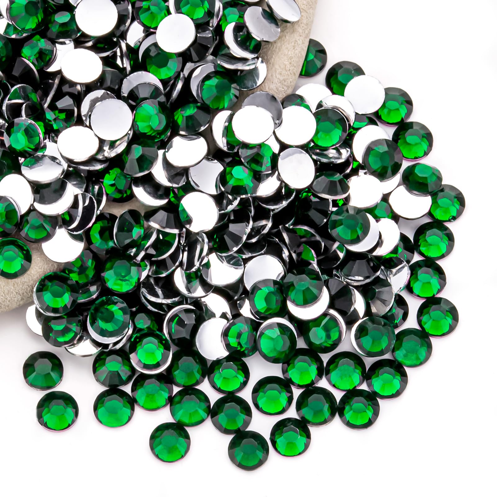 Amazon.com: Emerald Green Rhinestones Bulk, 5000PCS Flat Back Round ...