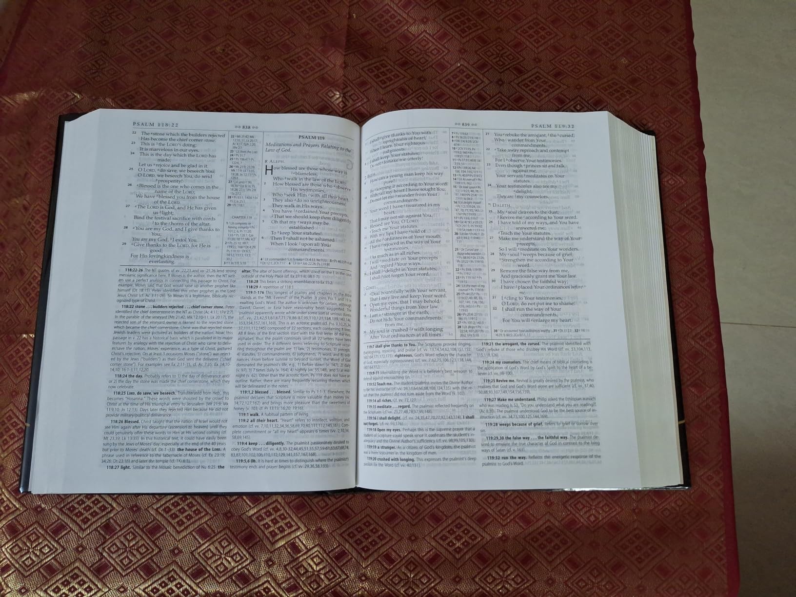 MacArthur Study Bible (NASB) : John MacArthur, John MacArthur: Amazon ...