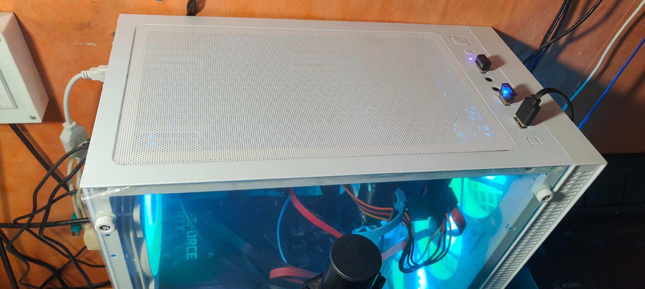 Amazon.in: Buy Zebronics Invader Mid-Tower Premium Gaming Cabinet Eatx ...