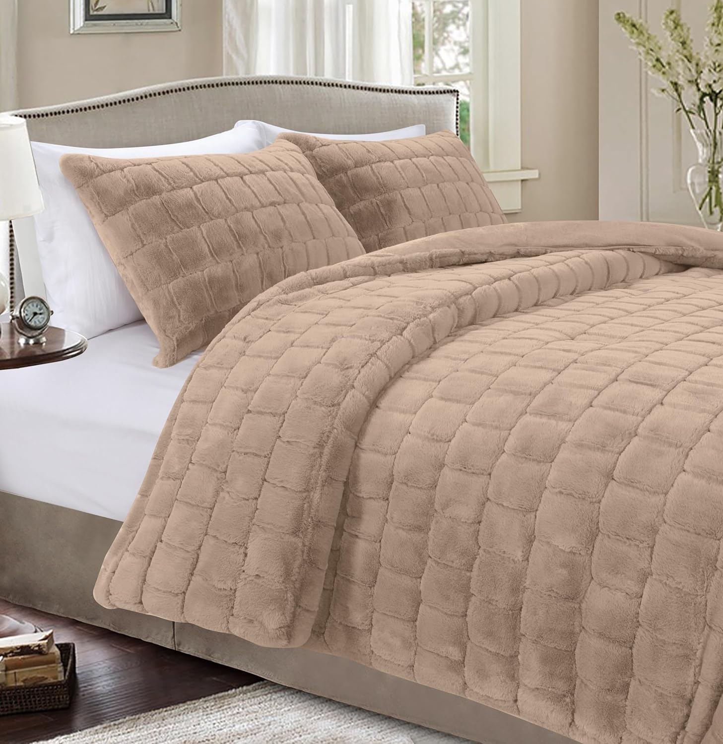 Amazon.com: Elegant Comfort Luxurious Fluffy 3-Piece Faux Fur Comforter ...