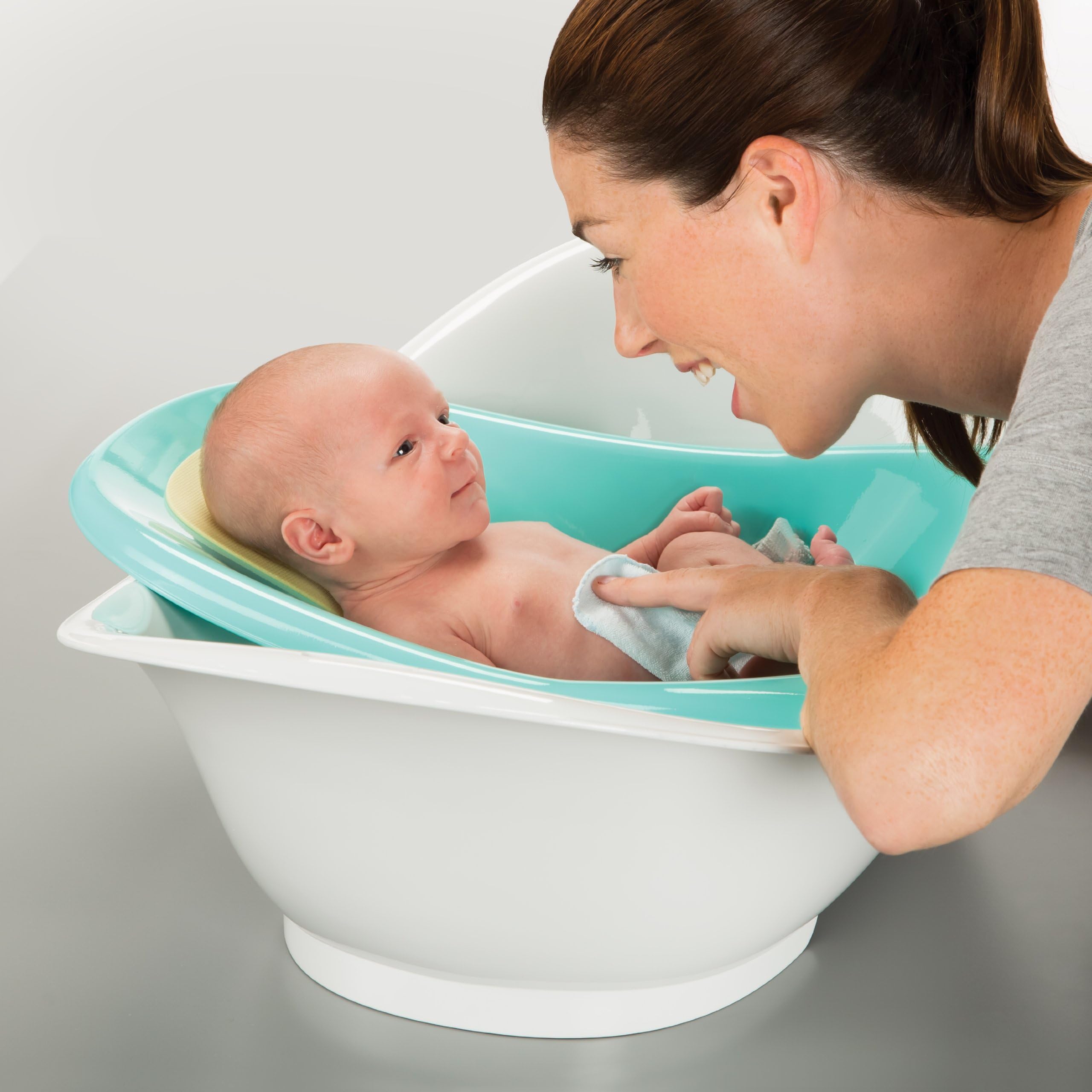 Amazon.com: Safety 1st Custom Care 3 Stage Bath Center, White : Baby