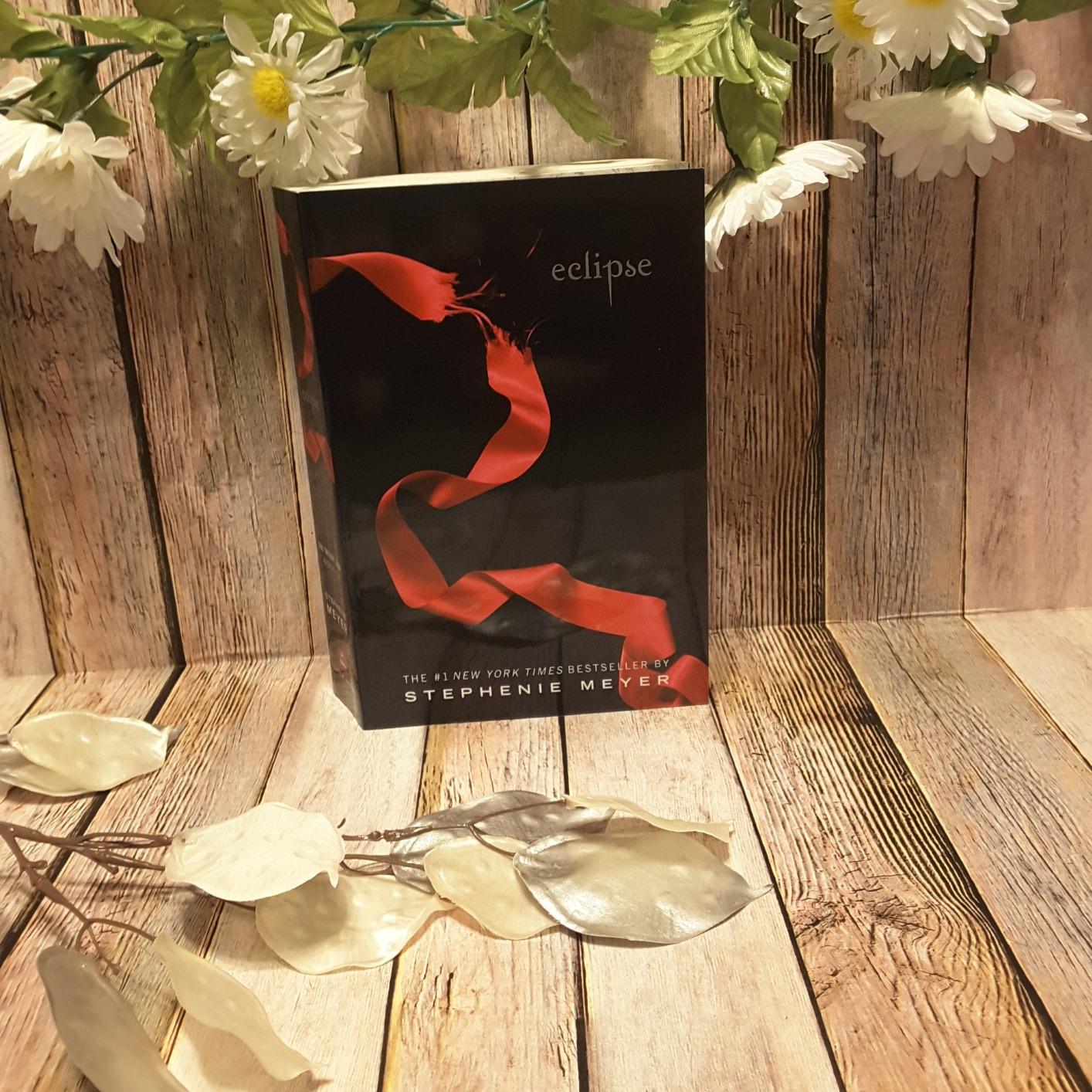 Amazon.com: Eclipse (The Twilight Saga Book 3) eBook : Meyer, Stephenie ...