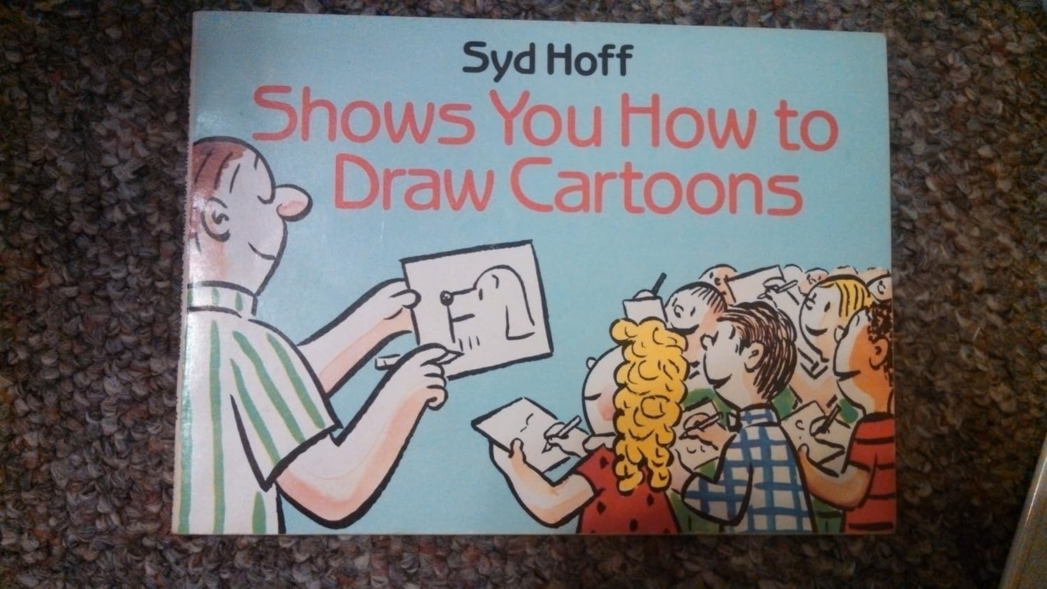 Syd Hoff Shows You How to Draw Cartoons : Hoff, Syd: Amazon.in: Books