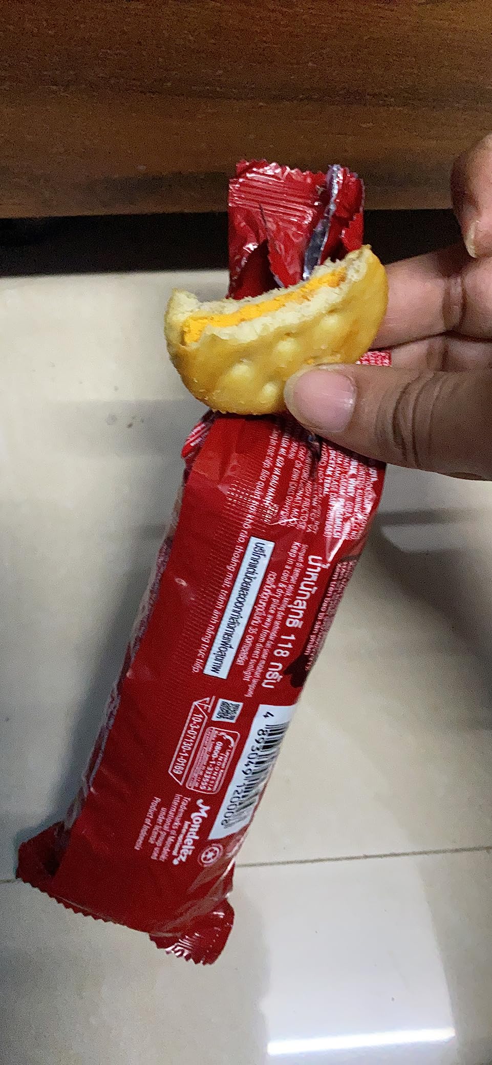 Ritz Cheese Cream Sandwich Cracker Biscuits, 100 g, Red : Amazon.in ...