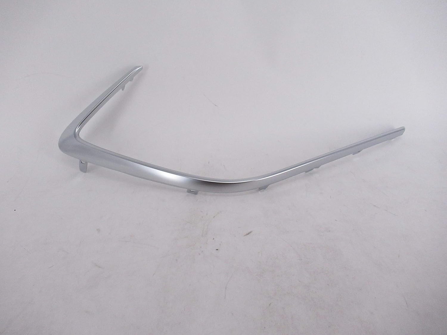 Amazon.com: OEM Genuine Toyota Left (Drivers Side) Front Bumper Garnish ...