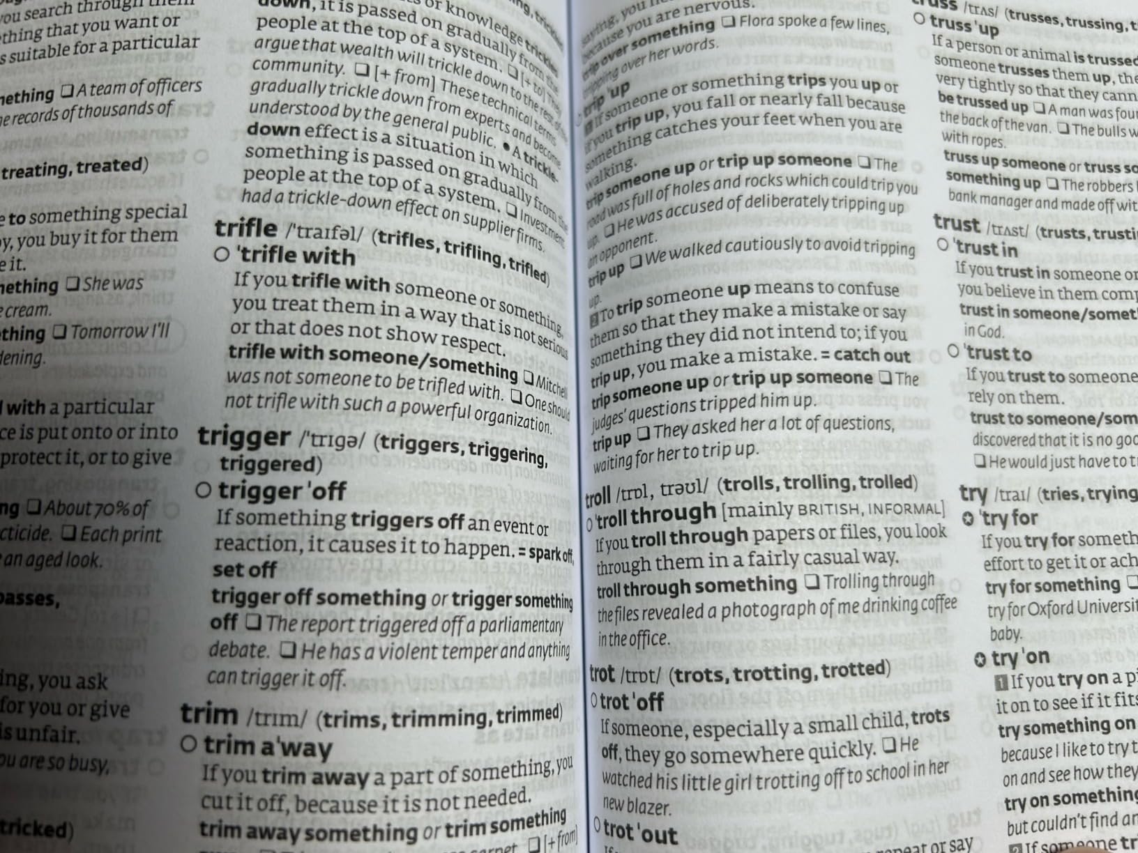 Amazon | COBUILD Phrasal Verbs Dictionary (Collins COBUILD Dictionaries ...