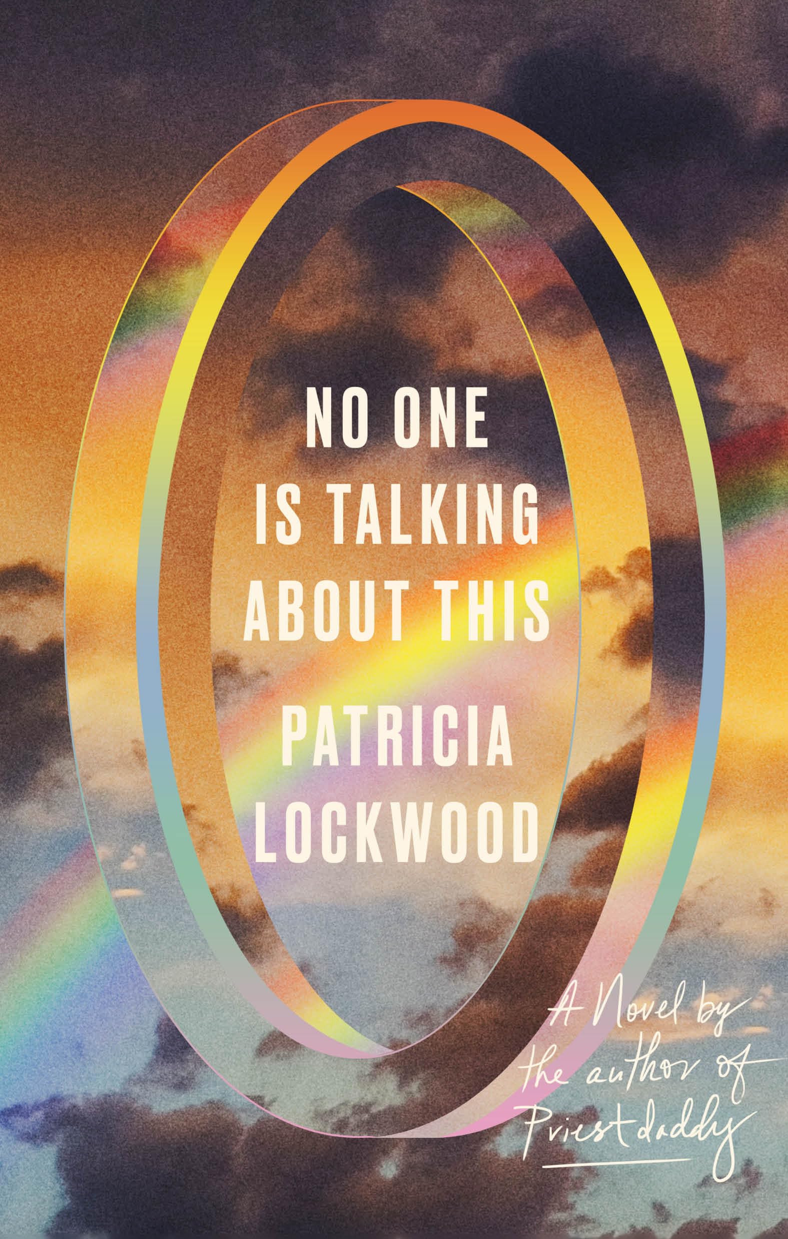 Amazon.com: No One Is Talking About This: A Novel: 9780593189580 ...
