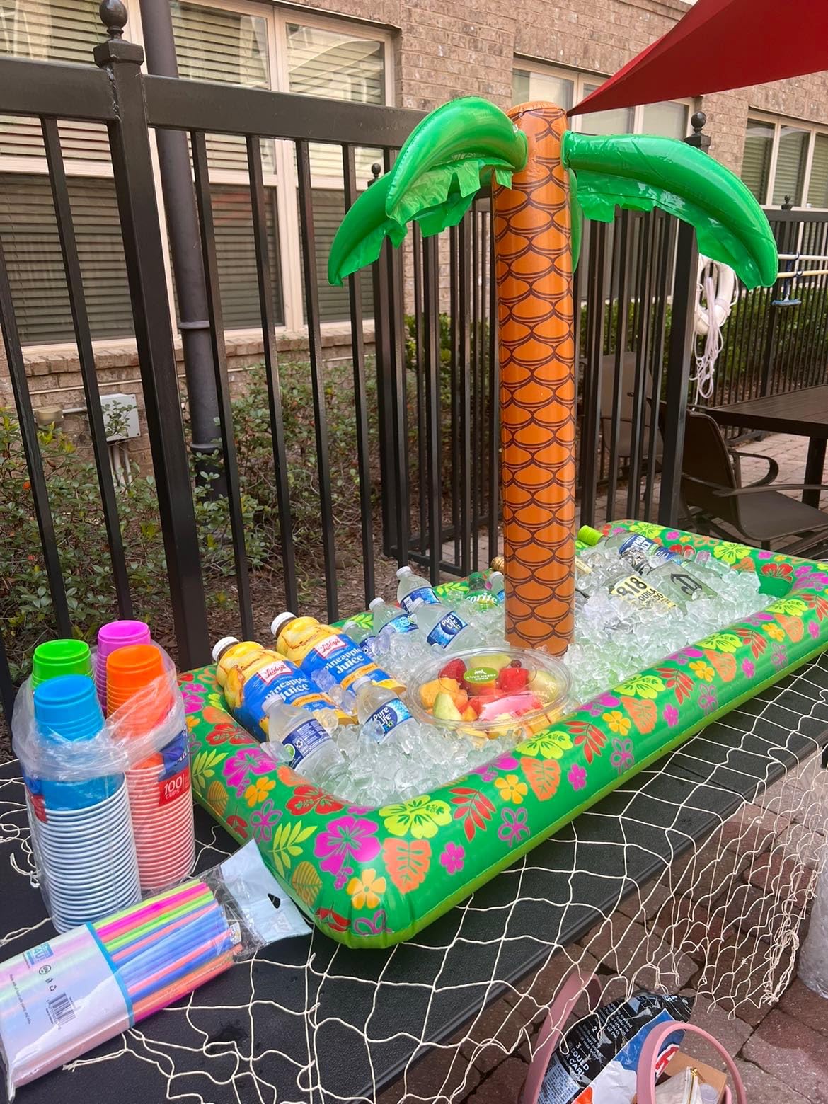 Amazon.com: Amscan Totally Tropical Inflatable Palm Tree Buffet Cooler ...