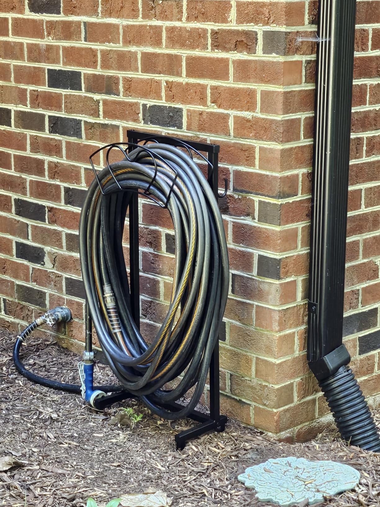 Amazon.com: VyGrow Garden Hose Holder - Upgraded Water Heart Hose ...