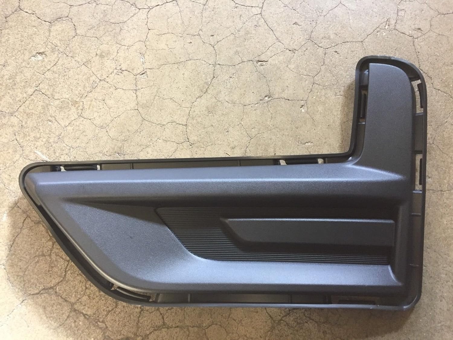 Amazon.com: Genuine Nissan Parts - Finisher-Front Bumper Fascia,R ...