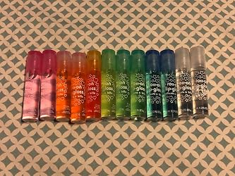Amazon.com : Expressions 12pc Roll On Lip Gloss Set with Carrying Case ...