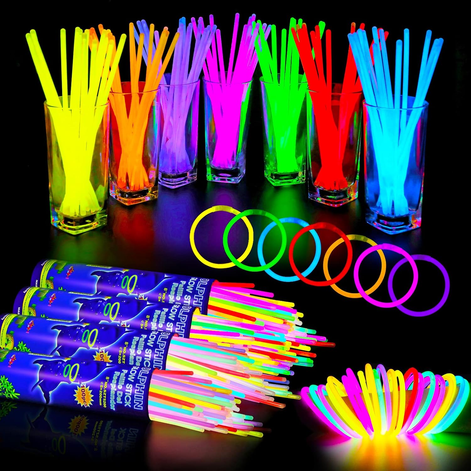 Amazon.com: 400 Glow Sticks Bulk Glow in The Dark Party Supplies 8 ...