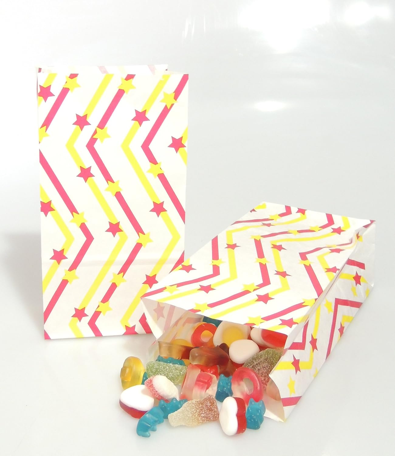 Amazon.com: Pack of 50 Small Pick 'n' Mix Paper Bags 205 x 105 mm
