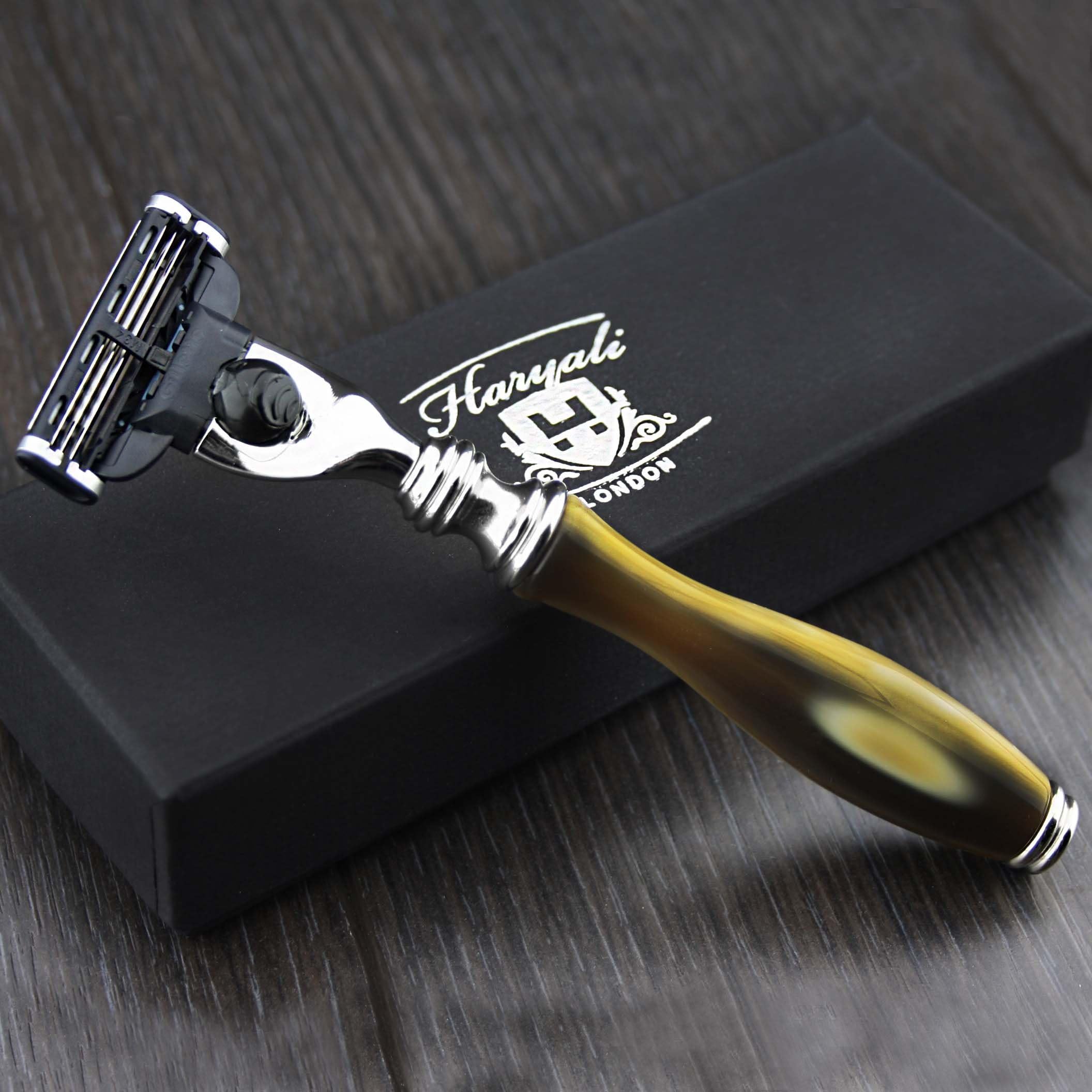 Amazon.com: GilletteLabs Heated Razor Starter Kit - 1 Handle, 2 Blade ...