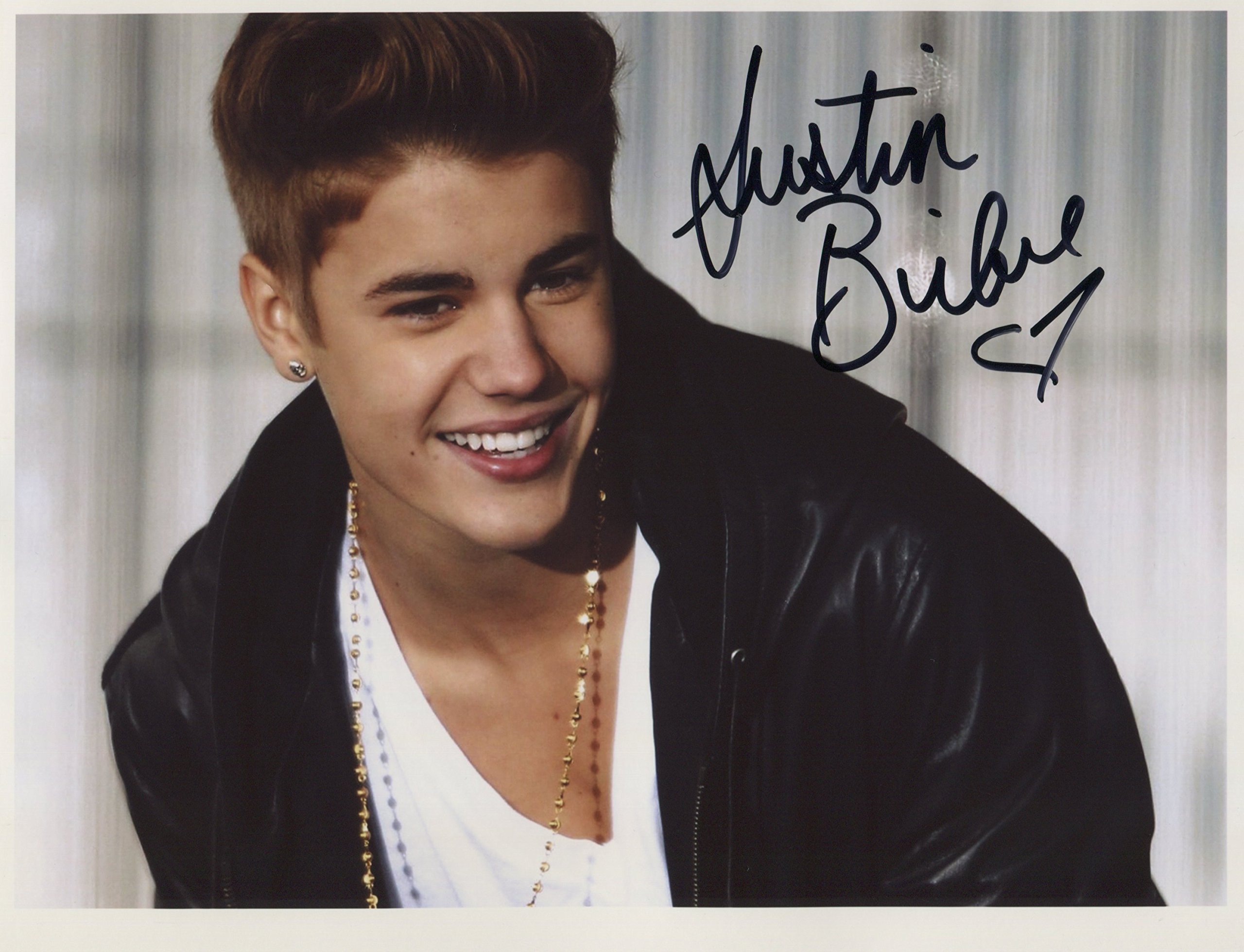 Justin Bieber Signature Sold At Auction: Justin Bieber, Justin Bieber