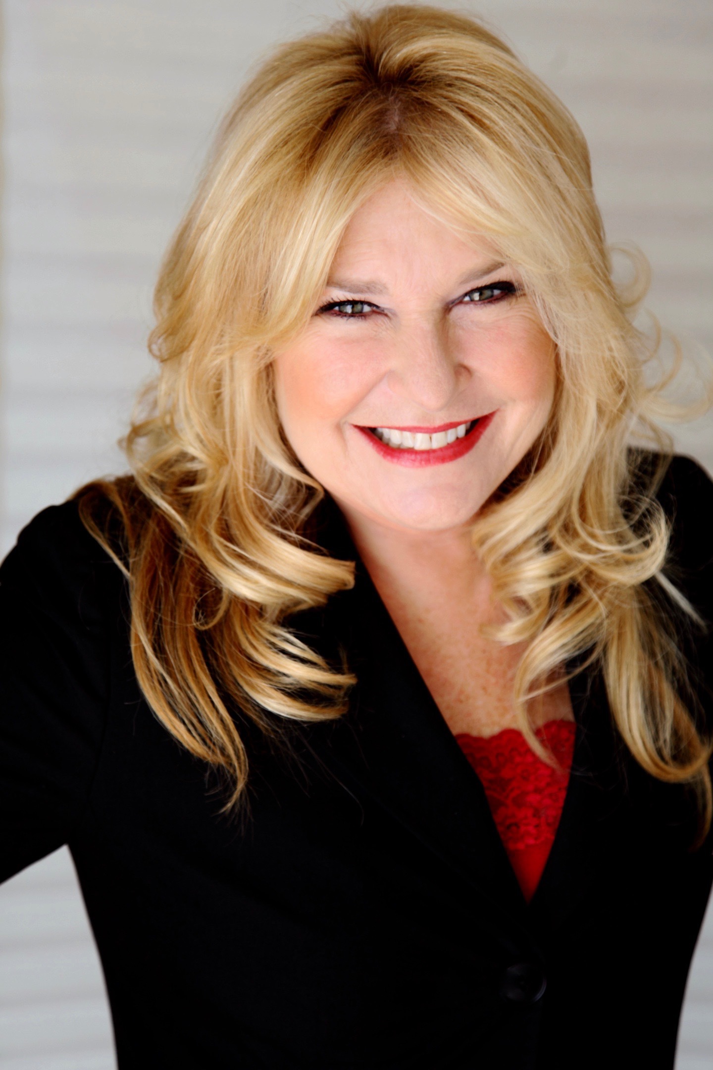 Amazon.com: Amy Lyndon: books, biography, latest update