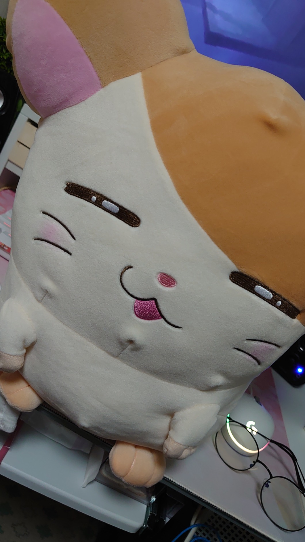 Amazon.co.jp: 三英貿易 とっとこハム太郎 すかぴ~クッション ハム太郎 ぬいぐるみ HZ17 : おもちゃ