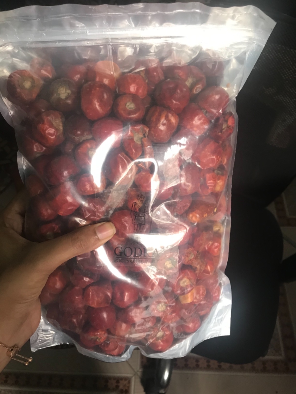 Godka Boriya Red Chilli/Boriya Mirch/Gol Mirchi, 150g : Amazon.in ...