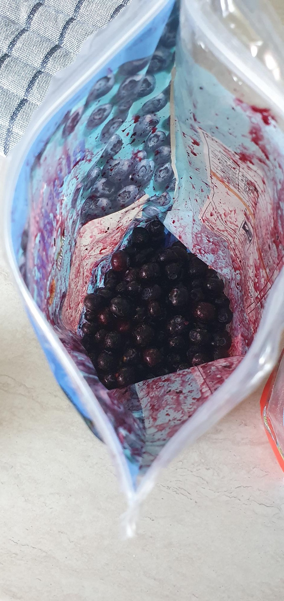 Morrisons Blueberries, 350g (Frozen) : Amazon.co.uk: Grocery