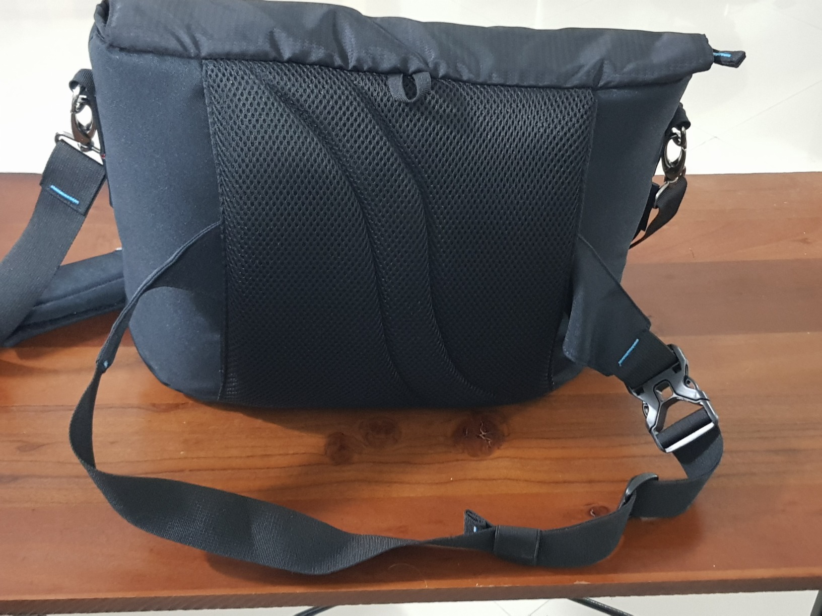 Buy Zoom Mobius DSLR/SLR Lens Sling Bag Cum Waist Pouch|100% Waterproof ...