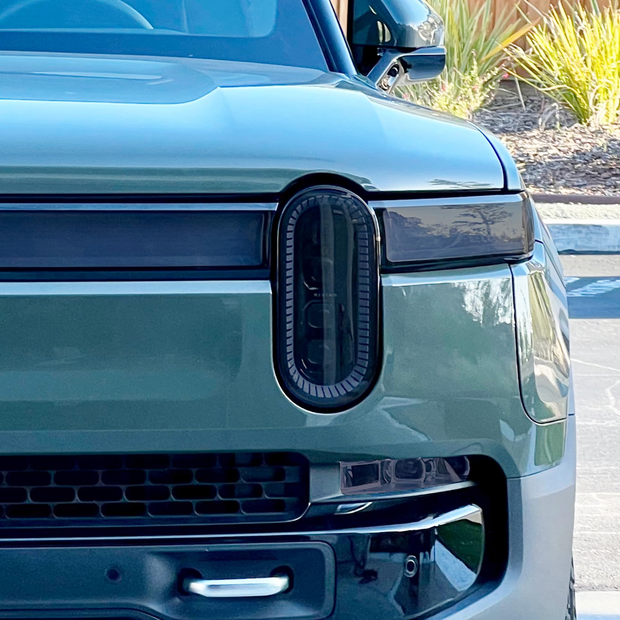 Snapklik.com : TWRAPS Headlights Smoke Tint PPF For Rivian R1S & Rivian ...