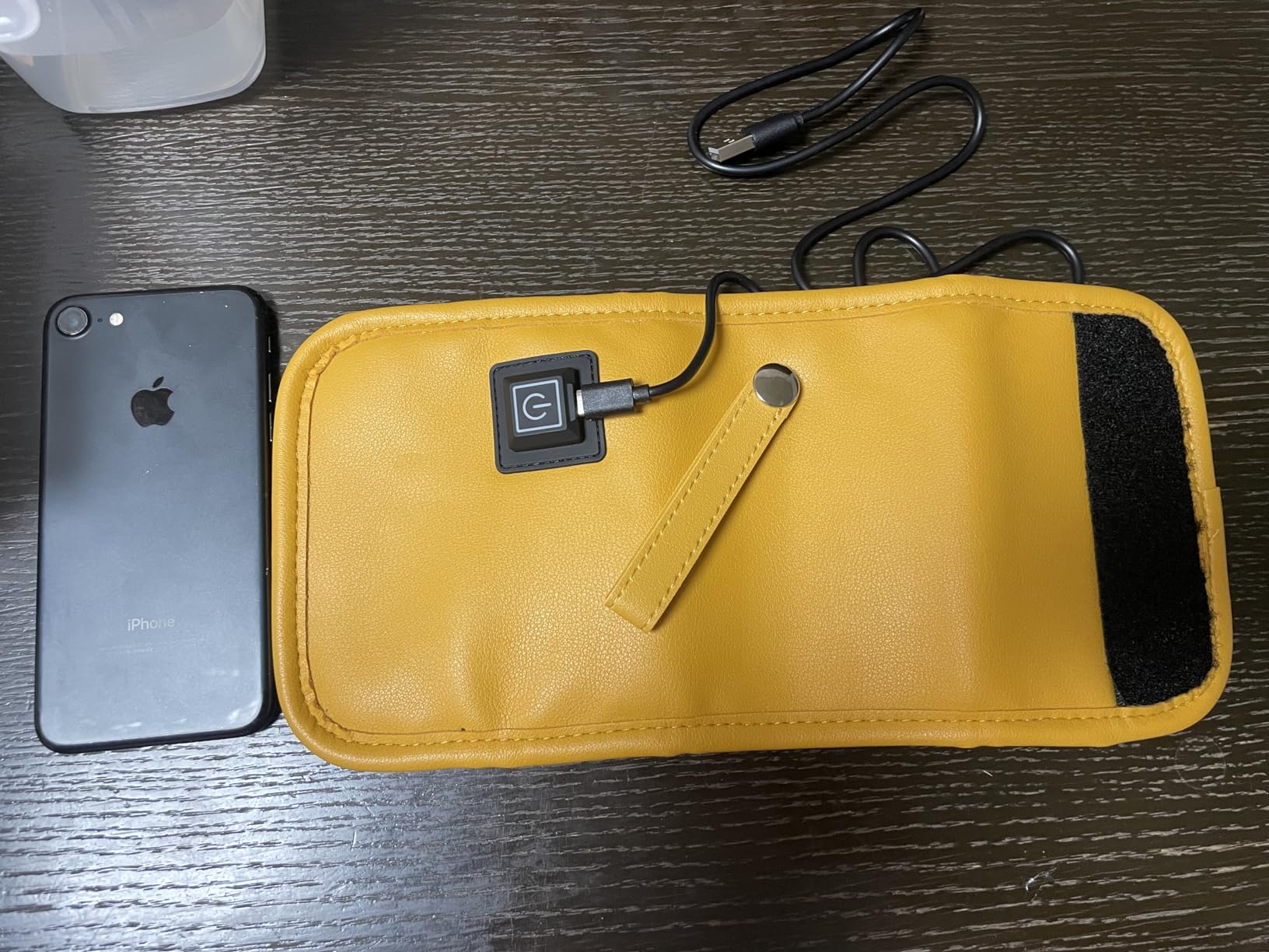 Amazon.co.jp: HapiChil 快適 ミルクウォーマー 【保育士セレクト】 持ち運び USB給電 3段階調整 哺乳瓶ウォーマー 日本語説明書 付き (スカイグレー) : ベビー ...