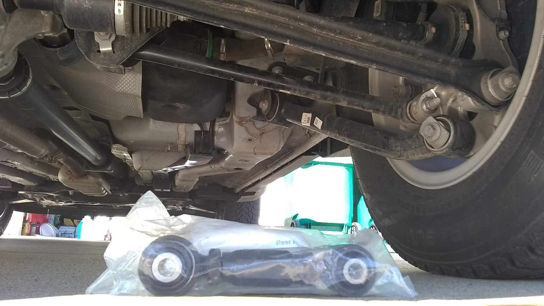 Amazon.com: MOOG K100117 Rear Lower Forward Suspension Control Arm for ...