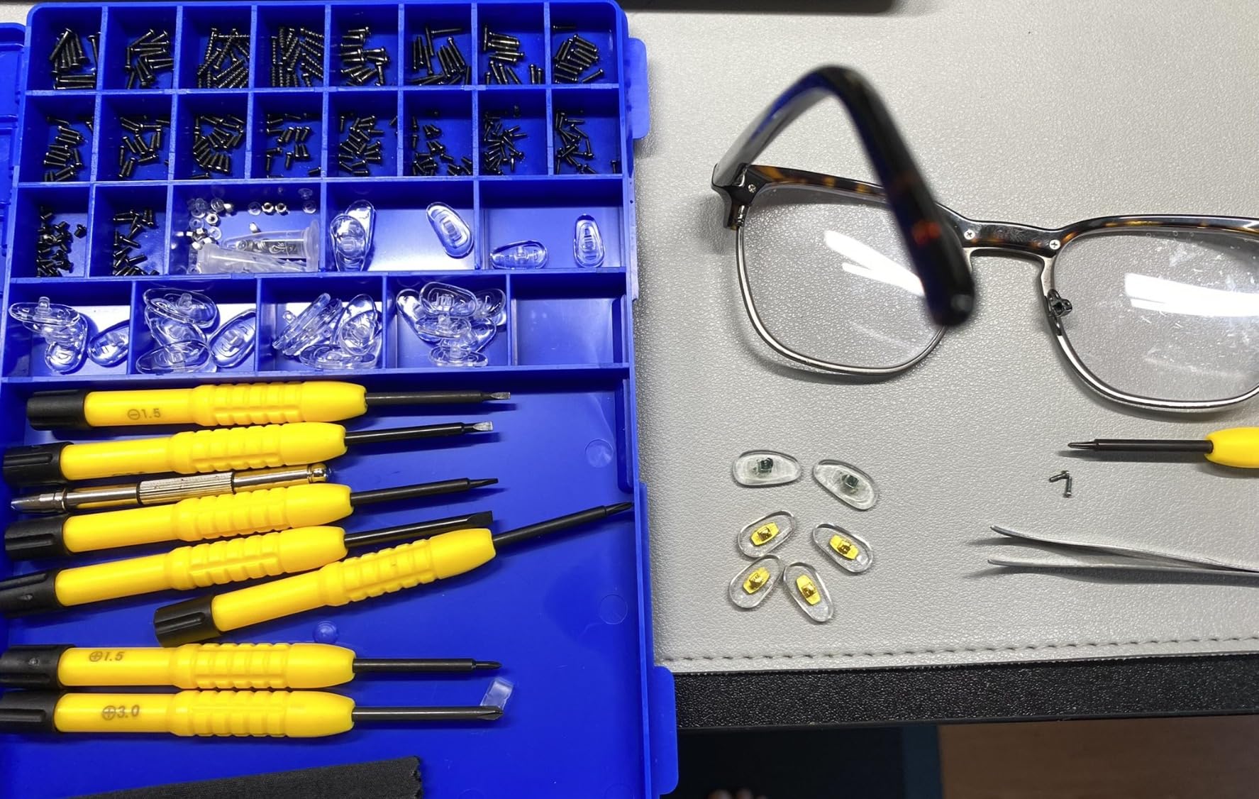 Amazon.com: Upgrade Version All-in-One Magnetic Glasses Repair Kit with ...