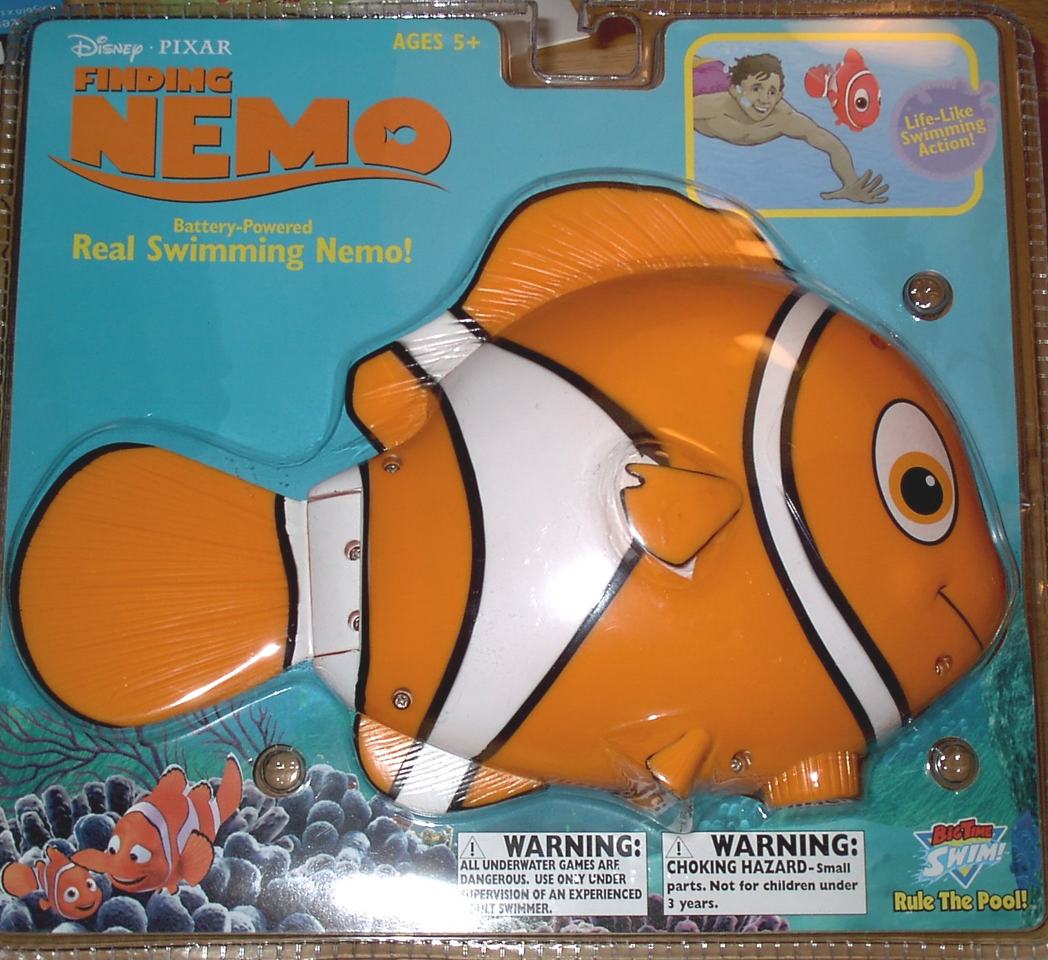 Disney/Pixar Finding Nemo: Battery-Powered Real Swimming Nemo : Amazon ...