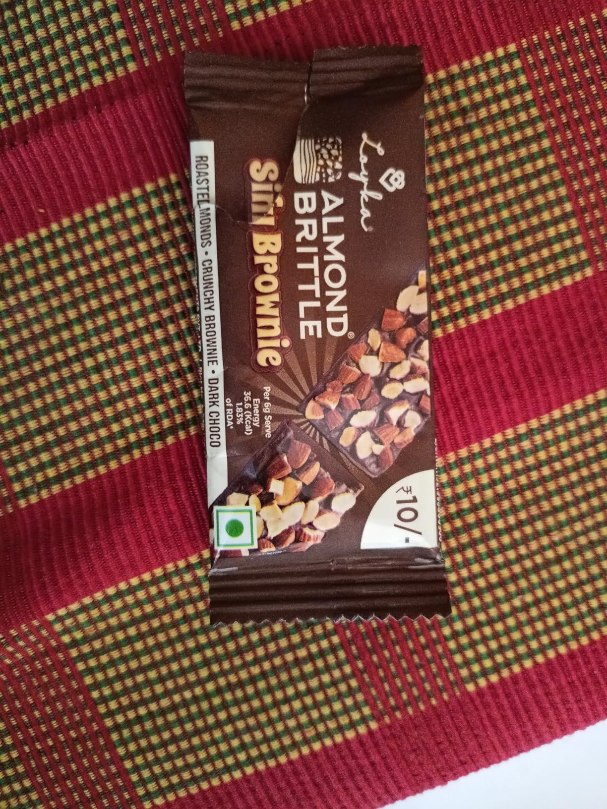 Loyka Almond Brittle Brownie Choco Box - 3 pcs : Amazon.in: Grocery ...