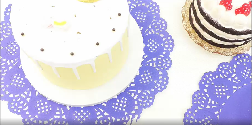 Watch Disposable Paper Lace Doilies Navy Blue Round Paper Doilies on ...